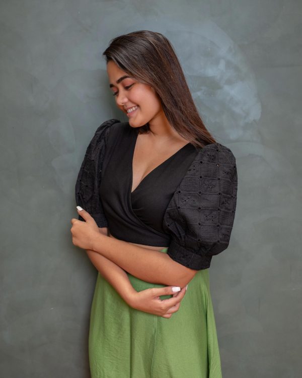 Lillie Cutlone Wrap Top - Nuki'S Closet